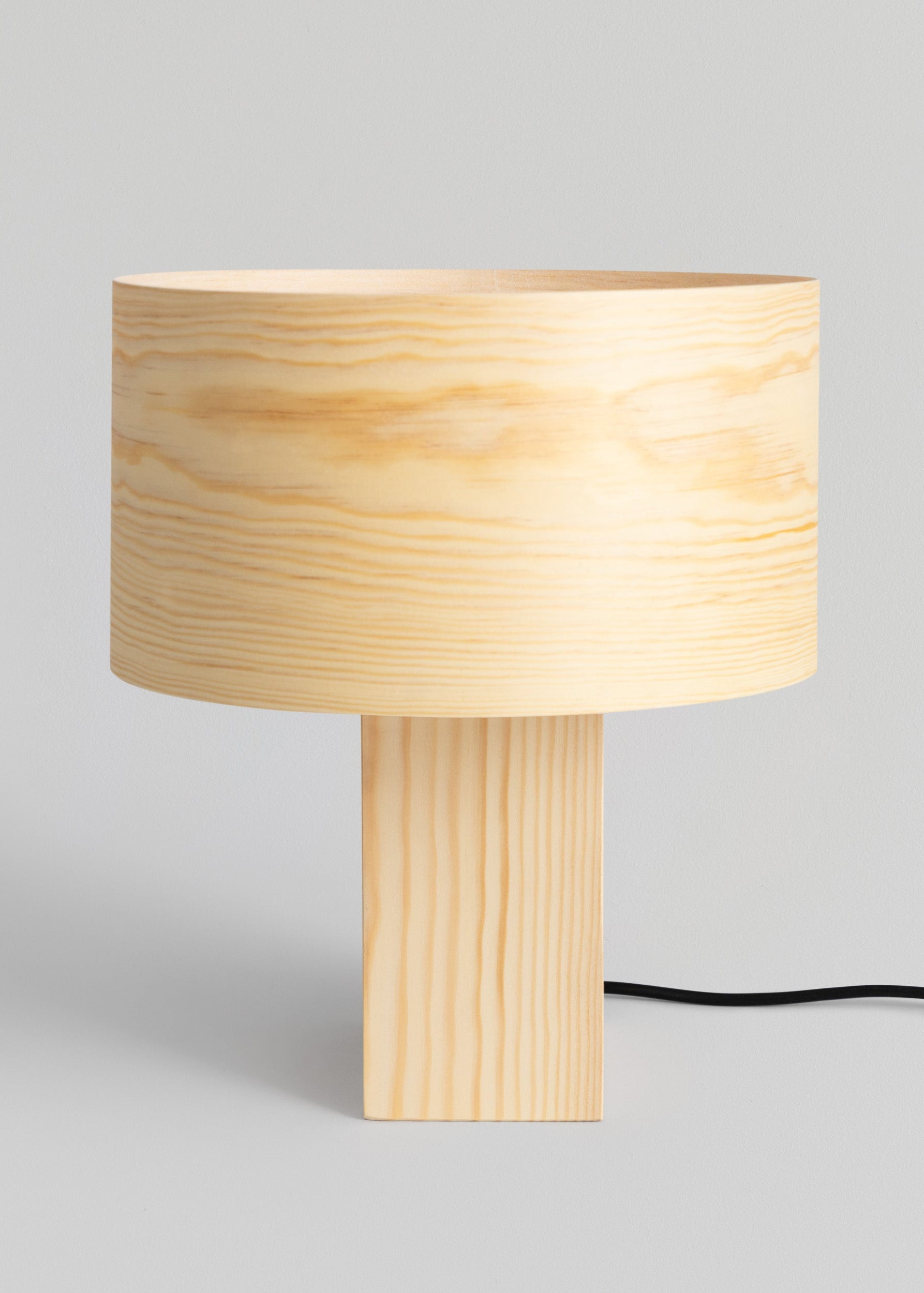 018 Hoop Table Lamp Medium by John Tree – Vaarnii
